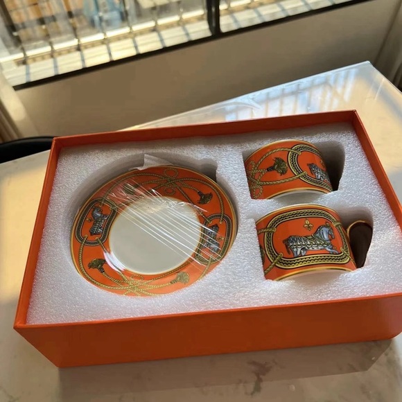 Hermes | Dining | Hermes Orange And Gold Dinnerware Set | Poshmark